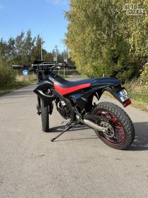 Melns Derbi Senda 2008 Radviliškis, ar dzinēja tilpumu 0.05 L un nobraukumu 17 tūkst. km par 1700 €, foto 3 vietnē AUTOMOTO.COM.LV