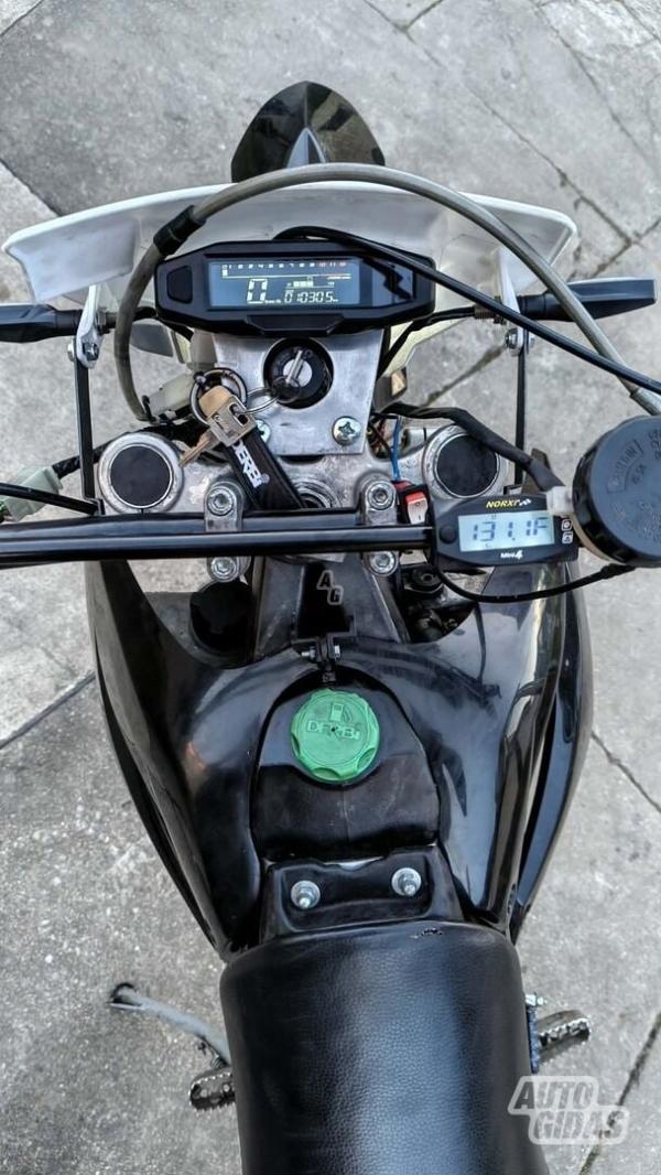 Melns Derbi Senda 2009 Šauļi, ar dzinēja tilpumu 0.05 L un nobraukumu 11 tūkst. km par 1500 €, foto 6 vietnē AUTOMOTO.COM.LV
