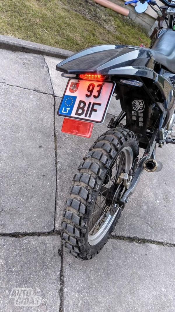 Melns Derbi Senda 2009 Šauļi, ar dzinēja tilpumu 0.05 L un nobraukumu 11 tūkst. km par 1400 €, foto 5 vietnē AUTOMOTO.COM.LV