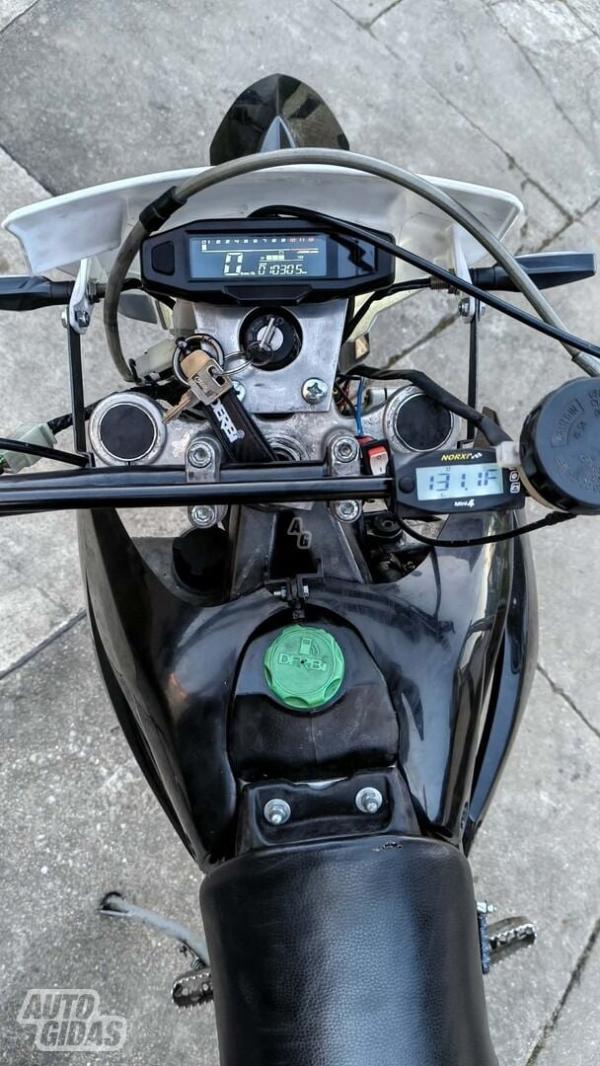 Melns Derbi Senda 2009 Šauļi, ar dzinēja tilpumu 0.05 L un nobraukumu 11 tūkst. km par 1400 €, foto 6 vietnē AUTOMOTO.COM.LV