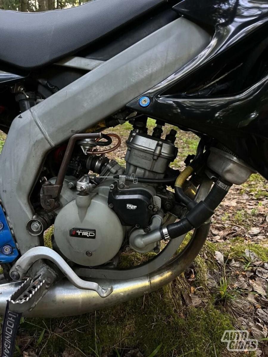 Black Derbi Senda 2009 in Radviliskis, with an engine capacity of 0.05 L and mileage of 0 thousand km for 1450 €, photo 9 on AUTOMOTO.COM.LV