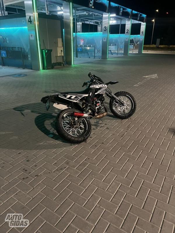 Melns Derbi Senda 2009 Klaipėda, ar dzinēja tilpumu 0.05 L un nobraukumu 40 tūkst. km par 1400 €, foto 4 vietnē AUTOMOTO.COM.LV