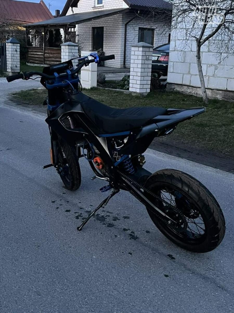 Melns Derbi Senda 2010 Kaišiadorys, ar dzinēja tilpumu 0.05 L un nobraukumu 29 tūkst. km par 2300 €, foto 6 vietnē AUTOMOTO.COM.LV