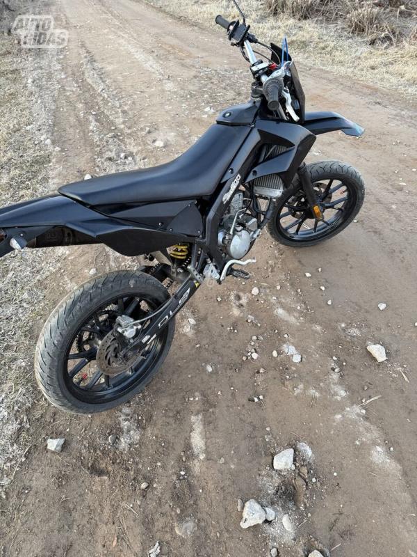 Melns Derbi Senda 2011 Kauņa, ar dzinēja tilpumu 0.05 L un nobraukumu 25 tūkst. km par 1650 €, foto 3 vietnē AUTOMOTO.COM.LV