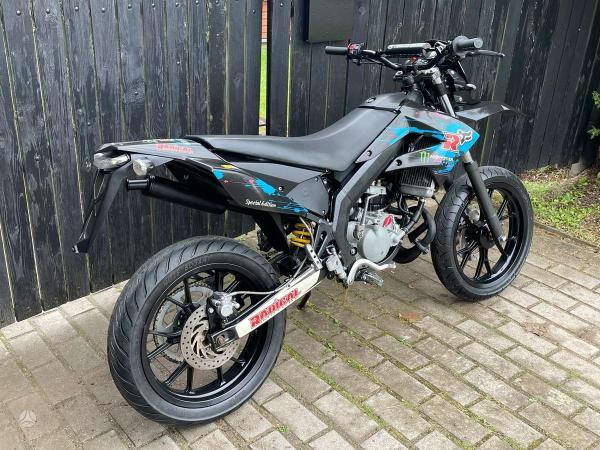 Melns Derbi Senda 2011 Prienai, ar dzinēja tilpumu 49.00 L un nobraukumu 26 tūkst. km par 1550 €, foto 5 vietnē AUTOMOTO.COM.LV