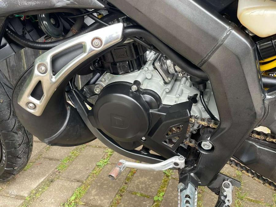 Melns Derbi Senda 2011 Prienai, ar dzinēja tilpumu 49.00 L un nobraukumu 26 tūkst. km par 1550 €, foto 19 vietnē AUTOMOTO.COM.LV