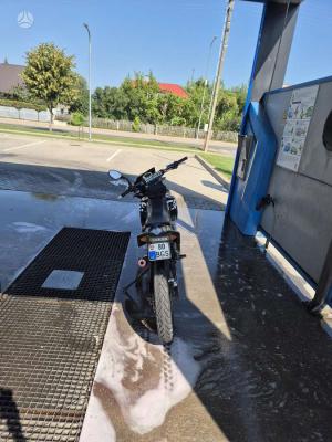 Black Derbi Senda 2011 in Kazlu Ruda, with an engine capacity of 50.00 L and mileage of 10 thousand km for 1850 €, photo 10 on AUTOMOTO.COM.LV