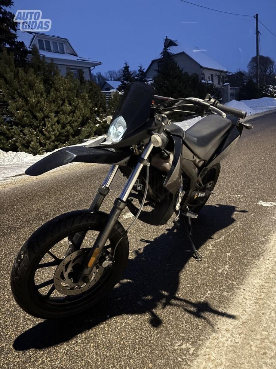 Melns Derbi Senda 2013 Raseiniai, ar dzinēja tilpumu 0.05 L un nobraukumu 0 tūkst. km par 1599 €, foto 4 vietnē AUTOMOTO.COM.LV