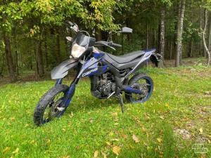 Black Derbi Senda 2015 in Vilnius, with an engine capacity of 0.12 L and mileage of 0 thousand km for 1200 €, photo  on AUTOMOTO.COM.LV