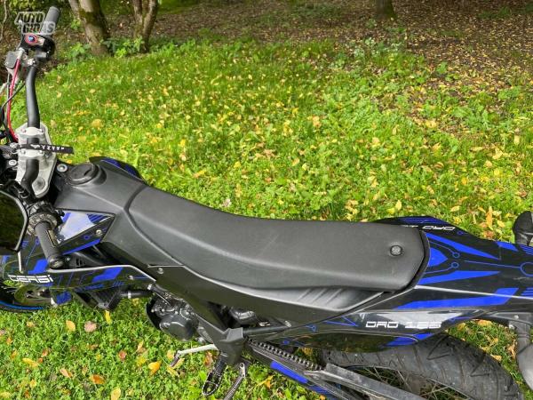 Black Derbi Senda 2015 in Vilnius, with an engine capacity of 0.12 L and mileage of 0 thousand km for 1200 €, photo 4 on AUTOMOTO.COM.LV