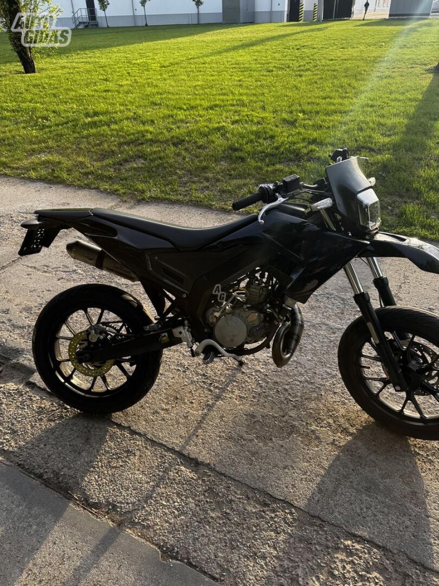 Melns Derbi Senda 2020 Viļņa, ar dzinēja tilpumu 0.05 L un nobraukumu 11 tūkst. km par 1999 €, foto 3 vietnē AUTOMOTO.COM.LV