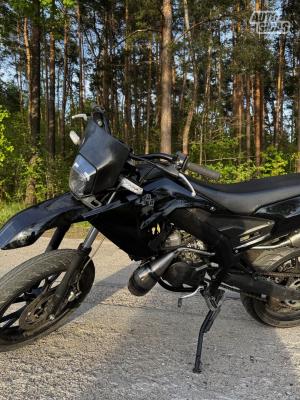 Melns Derbi Senda 2020 Viļņa, ar dzinēja tilpumu 0.05 L un nobraukumu 11 tūkst. km par 1999 €, foto 8 vietnē AUTOMOTO.COM.LV