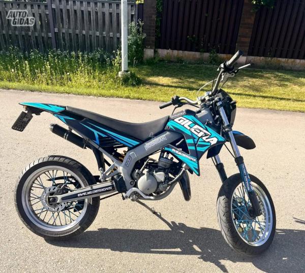 Zils Derbi Senda 2008 Panevēža, ar dzinēja tilpumu 0.07 L un nobraukumu 23 tūkst. km par 1200 €, foto 2 vietnē AUTOMOTO.COM.LV