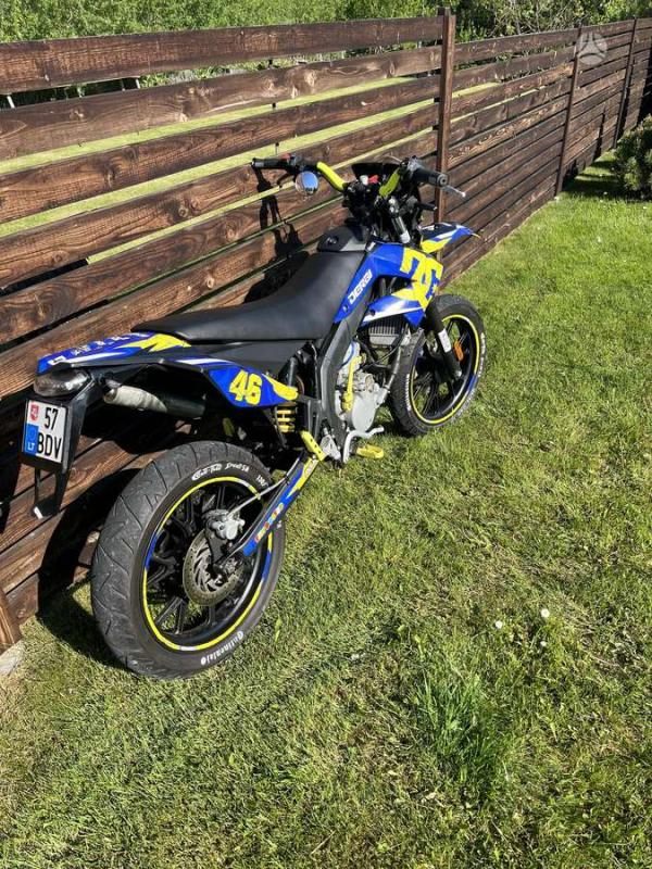 Zils Derbi Senda 2017 Akmenė, ar dzinēja tilpumu 49.00 L un nobraukumu 25 tūkst. km par 1700 €, foto 5 vietnē AUTOMOTO.COM.LV
