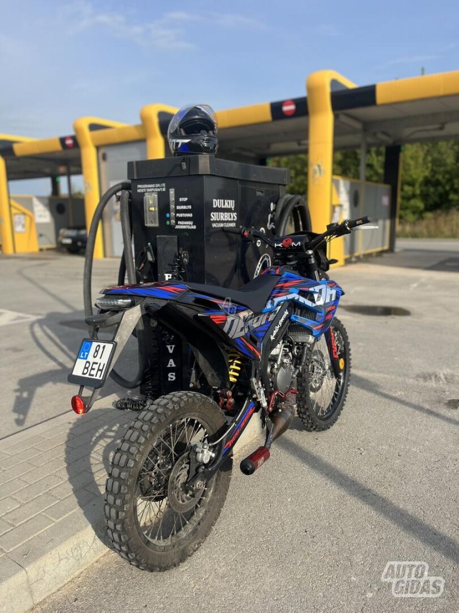 Zils Derbi Senda 2018 Kretinga, ar dzinēja tilpumu 0.05 L un nobraukumu 12 tūkst. km par 1700 €, foto 15 vietnē AUTOMOTO.COM.LV