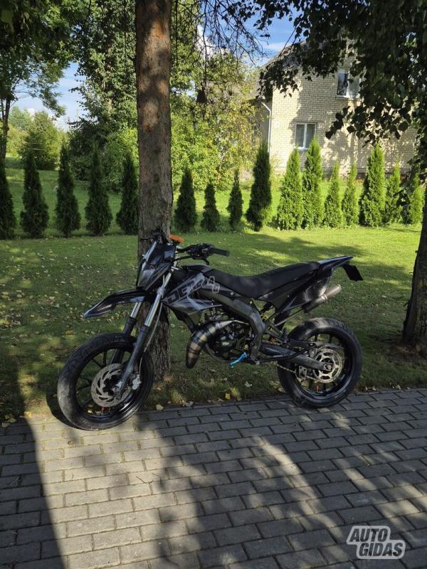 Derbi Senda 2002 в Расейняй, объемом двигателя 0.00 л и пробегом 0 тыс. км за 1850 €, фото 1 на AUTOMOTO.COM.LV