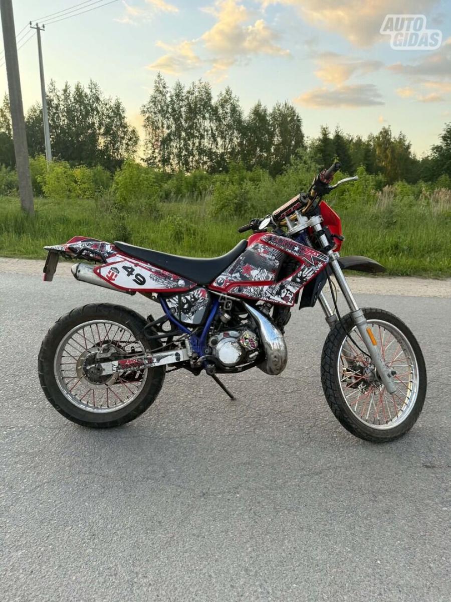 Derbi Senda 2004 Radviliškis, ar dzinēja tilpumu 0.05 L un nobraukumu 0 tūkst. km par 1100 €, foto 1 vietnē AUTOMOTO.COM.LV