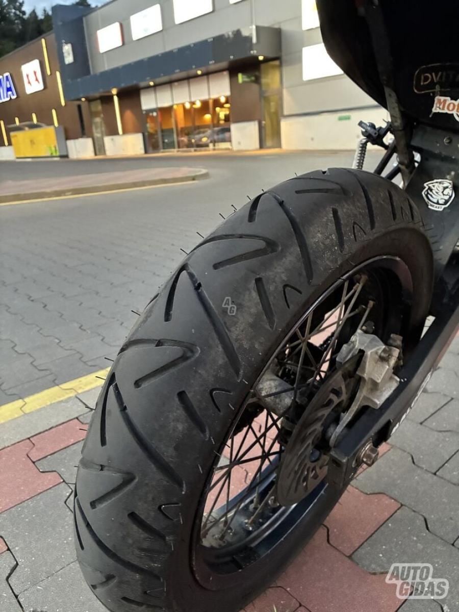 Derbi Senda 2009 Viļņa, ar dzinēja tilpumu 0.07 L un nobraukumu 15 tūkst. km par 1950 €, foto 5 vietnē AUTOMOTO.COM.LV