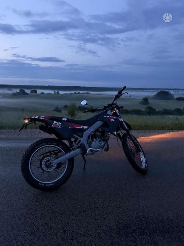 Derbi Senda 2010 Alīta, ar dzinēja tilpumu 50.00 L un nobraukumu 7 tūkst. km par 1100 €, foto 1 vietnē AUTOMOTO.COM.LV
