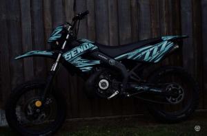 Derbi Senda 2010 Mažeikiai, ar dzinēja tilpumu 49.00 L un nobraukumu 17 tūkst. km par 1400 €, foto 3 vietnē AUTOMOTO.COM.LV