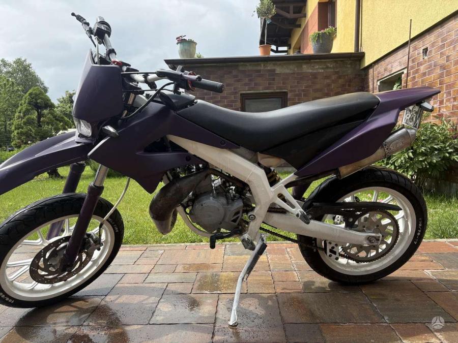 Derbi Senda 2011 in Kaunas, with an engine capacity of 49.00 L and mileage of 10 thousand km for 1670 €, photo 3 on AUTOMOTO.COM.LV