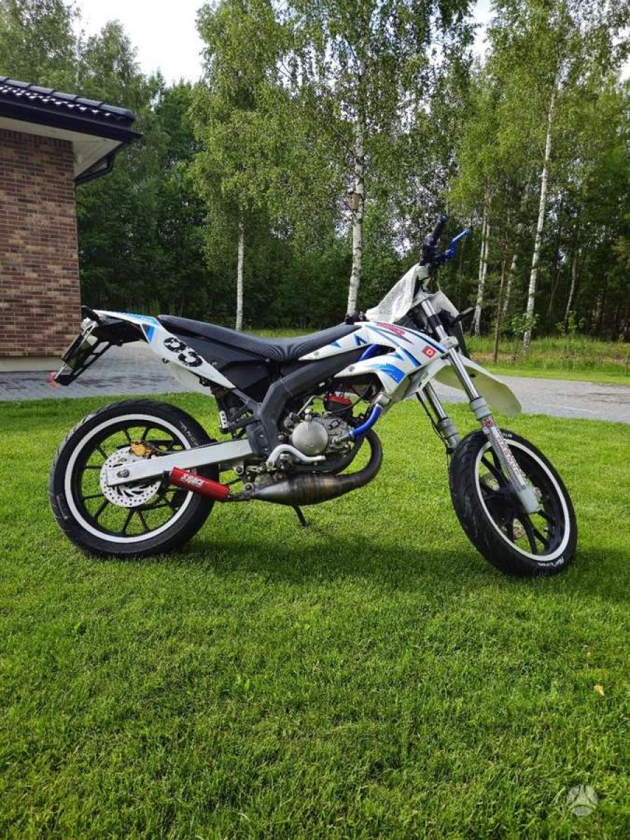 Derbi Senda 2014 в Плунге, объемом двигателя 49.00 л и пробегом 27 тыс. км за 1650 €, фото 3 на AUTOMOTO.COM.LV