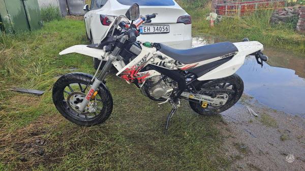 Derbi Senda 2014 Klaipėda, ar dzinēja tilpumu 50.00 L un nobraukumu 11 tūkst. km par 1000 €, foto 3 vietnē AUTOMOTO.COM.LV