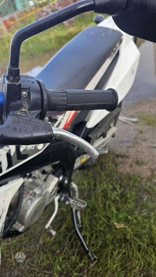 Derbi Senda 2014 Klaipėda, ar dzinēja tilpumu 50.00 L un nobraukumu 11 tūkst. km par 1000 €, foto 6 vietnē AUTOMOTO.COM.LV