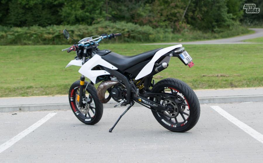 Derbi Senda 2015 Viļņa, ar dzinēja tilpumu 0.05 L un nobraukumu 0 tūkst. km par 1850 €, foto 6 vietnē AUTOMOTO.COM.LV