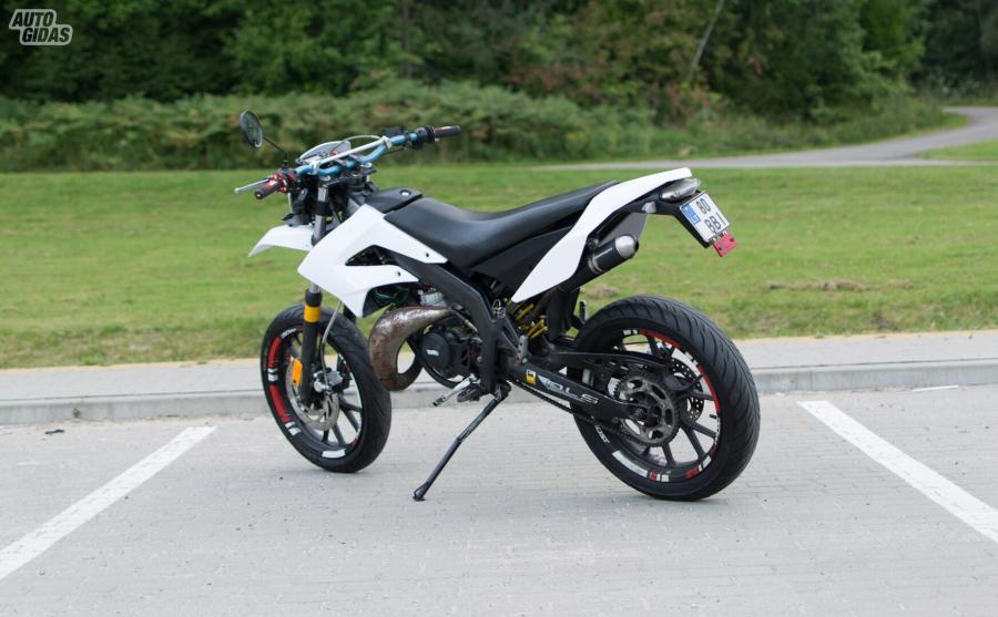 Derbi Senda 2015 in Vilnius, with an engine capacity of 0.05 L and mileage of 0 thousand km for 1700 €, photo 6 on AUTOMOTO.COM.LV
