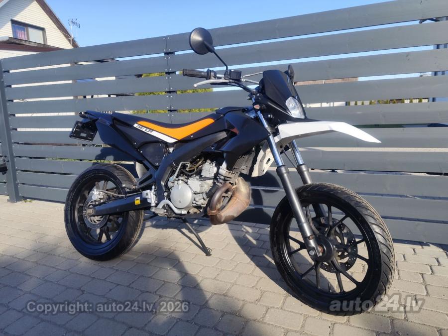 Derbi Senda 2016 in Tallinn, with an engine capacity of 50.00 L and mileage of 11 thousand km for 2000 €, photo 3 on AUTOMOTO.COM.LV