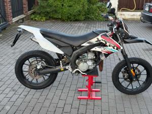 Derbi Senda 2016 Vievis, ar dzinēja tilpumu 50.00 L un nobraukumu 11 tūkst. km par 1350 €, foto 4 vietnē AUTOMOTO.COM.LV