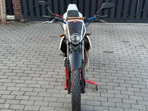 Derbi Senda 2016 Vievis, ar dzinēja tilpumu 50.00 L un nobraukumu 11 tūkst. km par 1350 €, foto 5 vietnē AUTOMOTO.COM.LV