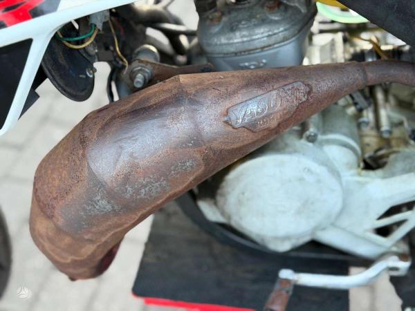 Derbi Senda 2016 Vievis, ar dzinēja tilpumu 50.00 L un nobraukumu 11 tūkst. km par 1350 €, foto 9 vietnē AUTOMOTO.COM.LV