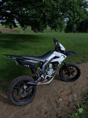 Derbi Senda 2017 в Пренай, объемом двигателя 50.00 л и пробегом 29 тыс. км за 1650 €, фото  на AUTOMOTO.COM.LV