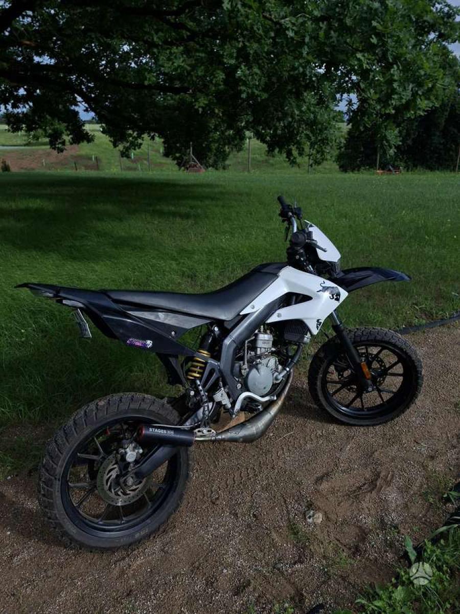 Derbi Senda 2017 в Пренай, объемом двигателя 50.00 л и пробегом 29 тыс. км за 1650 €, фото 1 на AUTOMOTO.COM.LV