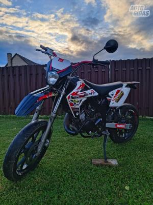 Derbi Senda 2017 Vilkaviškis, ar dzinēja tilpumu 0.05 L un nobraukumu 0 tūkst. km par 1950 €, foto 1 vietnē AUTOMOTO.COM.LV