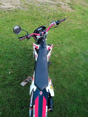 Derbi Senda 2017 Vilkaviškis, ar dzinēja tilpumu 0.05 L un nobraukumu 0 tūkst. km par 1950 €, foto 8 vietnē AUTOMOTO.COM.LV