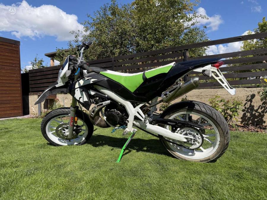 Derbi Senda 2017 in Siauliai, with an engine capacity of 49.00 L and mileage of 9 thousand km for 1150 €, photo 5 on AUTOMOTO.COM.LV