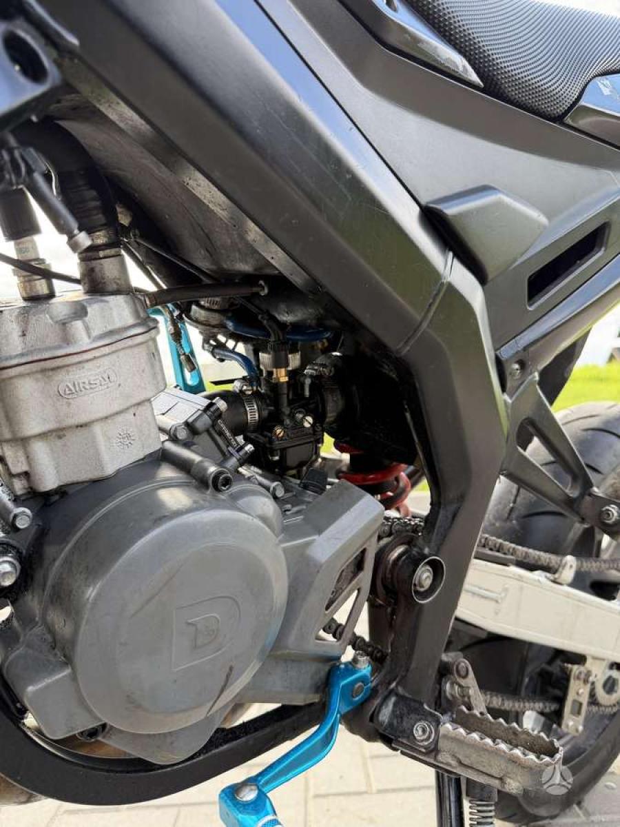 Derbi Senda 2019 Marijampole, ar dzinēja tilpumu 50.00 L un nobraukumu 21 tūkst. km par 1850 €, foto 7 vietnē AUTOMOTO.COM.LV