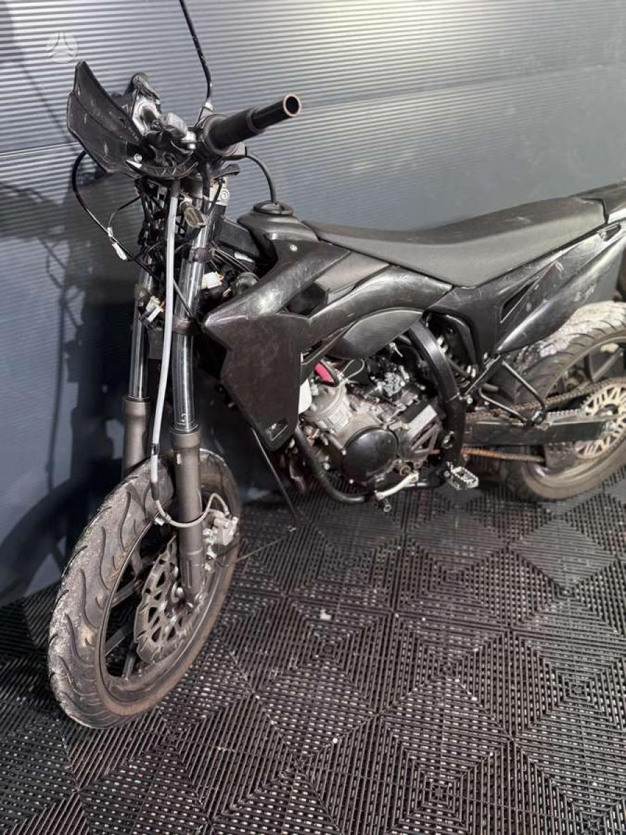 Derbi Senda 2020 in Taurage, with an engine capacity of 49.00 L and mileage of 5 thousand km for 1050 €, photo 3 on AUTOMOTO.COM.LV