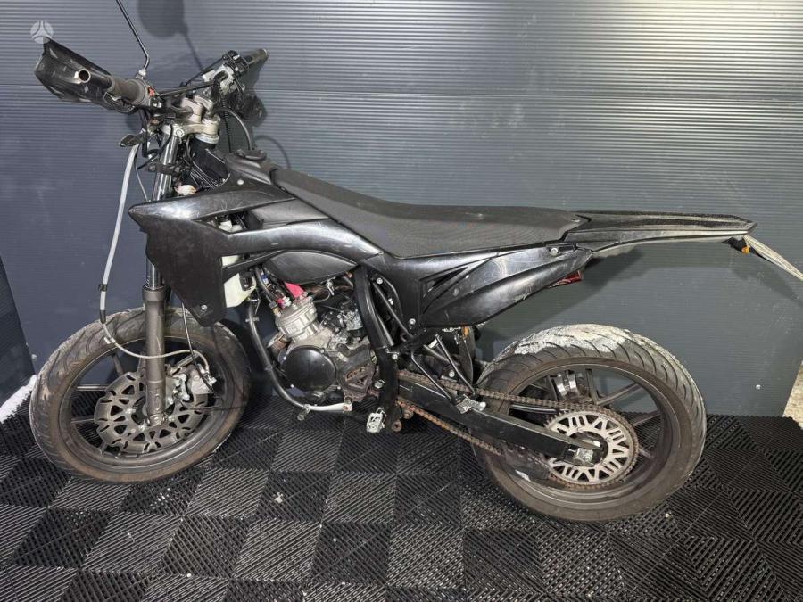 Derbi Senda 2020 in Taurage, with an engine capacity of 49.00 L and mileage of 5 thousand km for 1050 €, photo 4 on AUTOMOTO.COM.LV