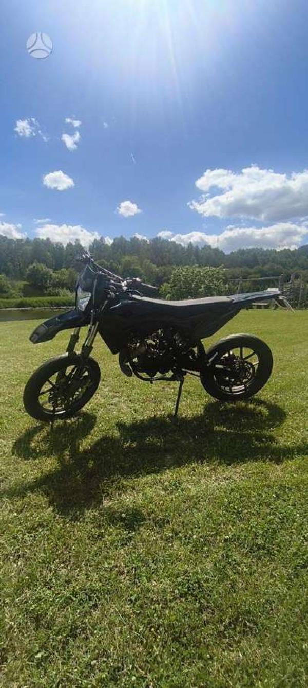 Derbi Senda 2024 in Alytus, with an engine capacity of 49.00 L and mileage of 6 thousand km for 2450 €, photo 4 on AUTOMOTO.COM.LV