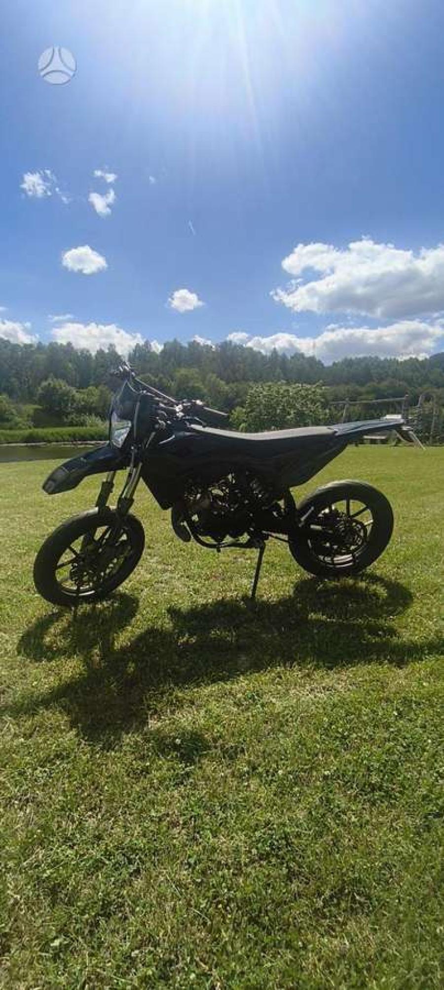 Derbi Senda 2024 in Alytus, with an engine capacity of 49.00 L and mileage of 6 thousand km for 2450 €, photo 5 on AUTOMOTO.COM.LV