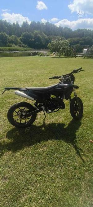 Derbi Senda 2024 in Alytus, with an engine capacity of 49.00 L and mileage of 6 thousand km for 2450 €, photo 7 on AUTOMOTO.COM.LV
