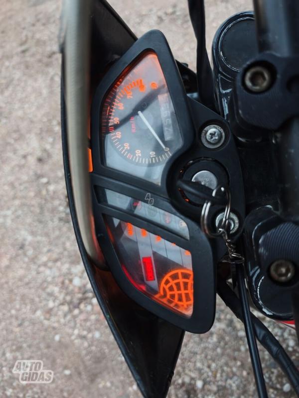 Sarkans Derbi Senda 2007 Ukmergė, ar dzinēja tilpumu 0.05 L un nobraukumu 18 tūkst. km par 1300 €, foto 9 vietnē AUTOMOTO.COM.LV