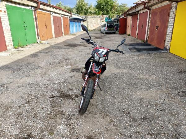 Sarkans Derbi Senda 2007 Kauņa, ar dzinēja tilpumu 0.05 L un nobraukumu 18 tūkst. km par 1200 €, foto 3 vietnē AUTOMOTO.COM.LV