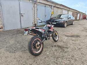 Red Derbi Senda 2007 in Kaunas, with an engine capacity of 0.05 L and mileage of 18 thousand km for 1200 €, photo 6 on AUTOMOTO.COM.LV