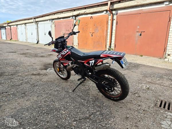 Sarkans Derbi Senda 2007 Kauņa, ar dzinēja tilpumu 0.05 L un nobraukumu 18 tūkst. km par 1200 €, foto 9 vietnē AUTOMOTO.COM.LV