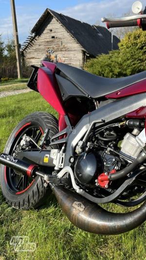 Red Derbi Senda 2016 in Radviliskis, with an engine capacity of 0.05 L and mileage of 11 thousand km for 2600 €, photo 3 on AUTOMOTO.COM.LV